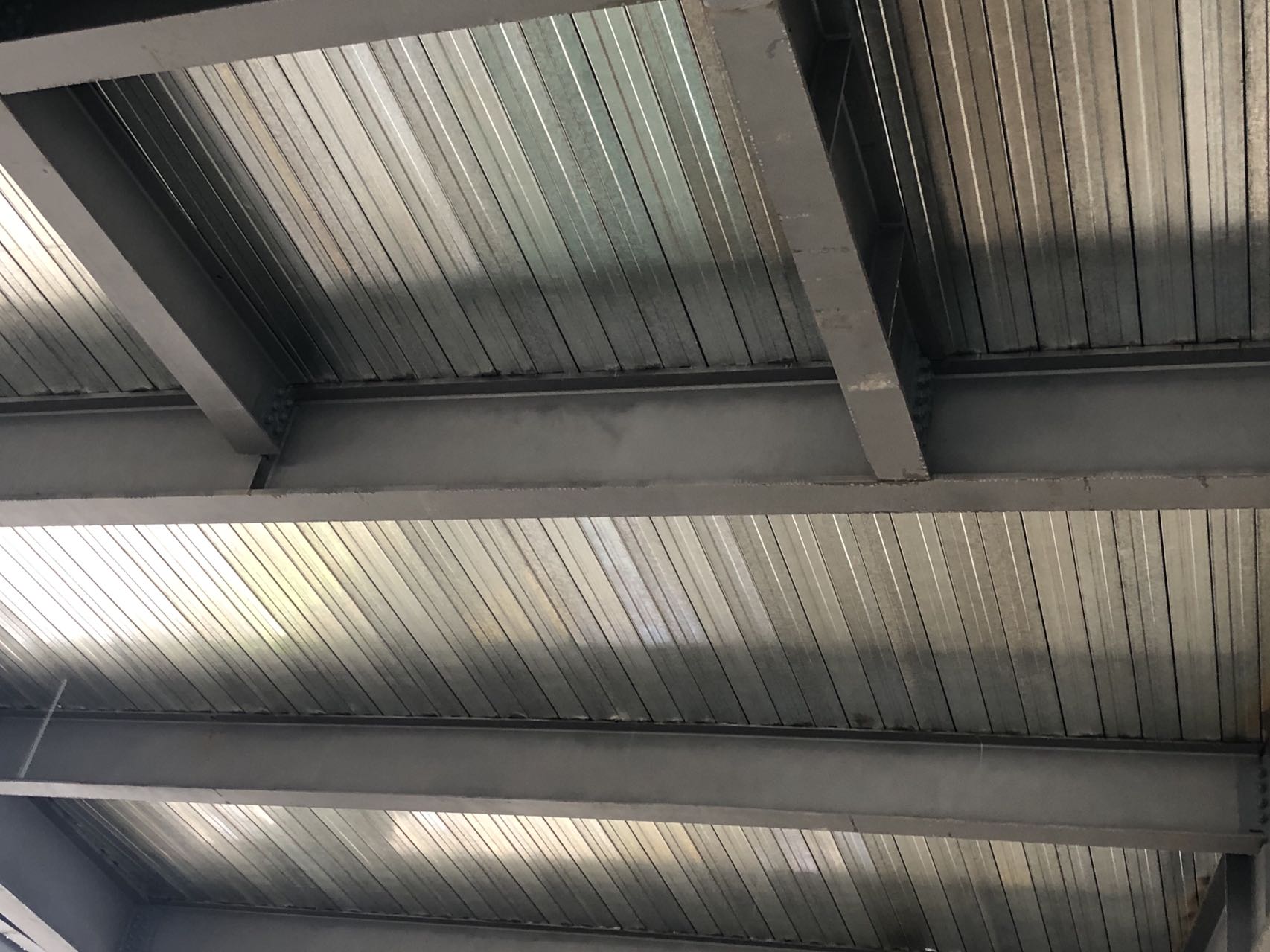 What are the principles of steel floor deck replacement